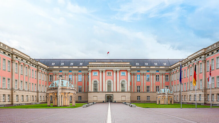 Mehr rechtsextremistische AfD-Abgeordnete in Brandenburg