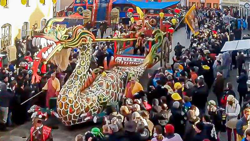 Bayern: Chinesenfasching zwischen Kulturerbe und Rassismusvorwürfen
